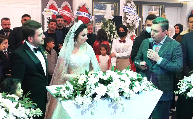GÜLTEKİN VE ÇOBAN ÇİFTİNİN GÖRKEMLİ DÜĞÜNÜ - BATMAN ÇAĞDAŞ GAZETESİ GÜLTEKİN VE ÇOBAN ÇİFTİNİN GÖRKEMLİ DÜĞÜNÜ - BATMAN ÇAĞDAŞ GAZETESİ