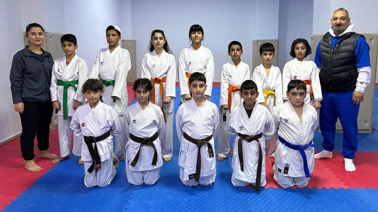 Minikler tekvando ile büyüyor - BATMAN ÇAĞDAŞ GAZETESİ